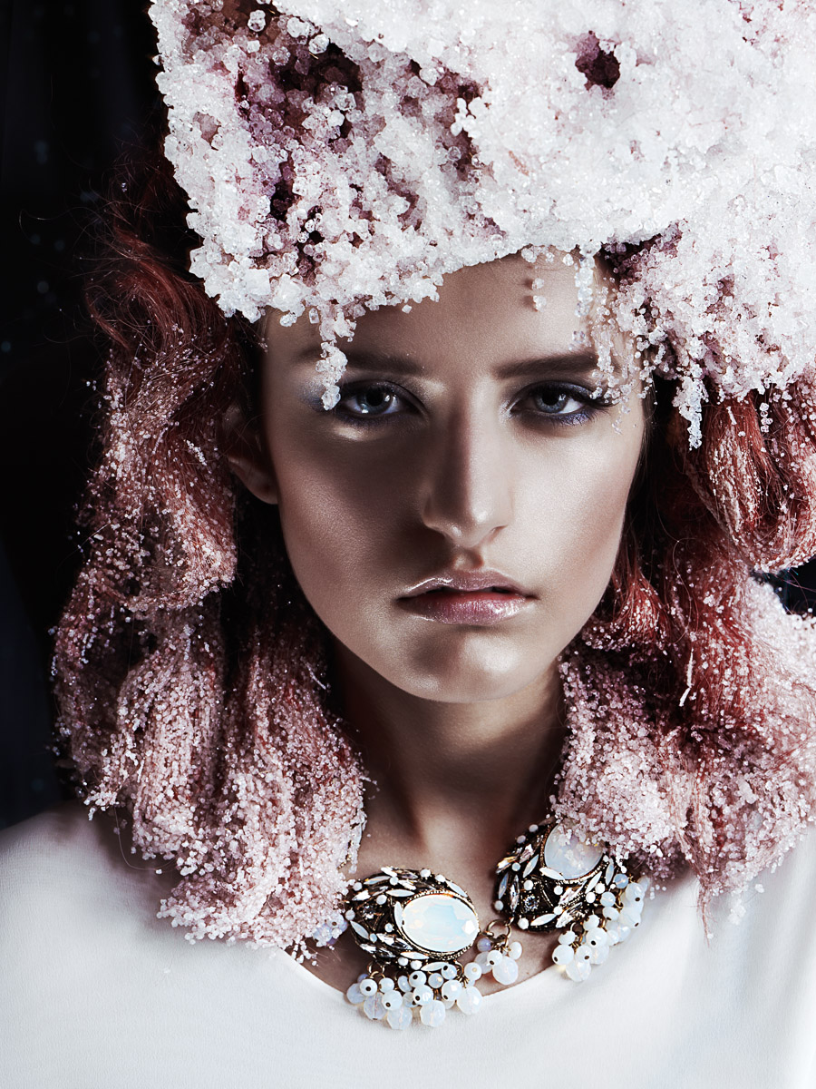 L'OFFICIEL Magazine - Kristalle - Tollas